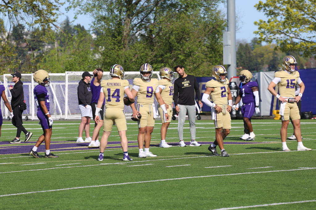 QB Demond Williams leads Husky quarterbacks into Spring Game ...