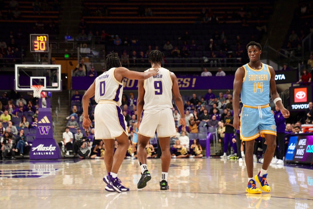 Washington Men put up a fight, but fall 82-72 to the Wolverines ...