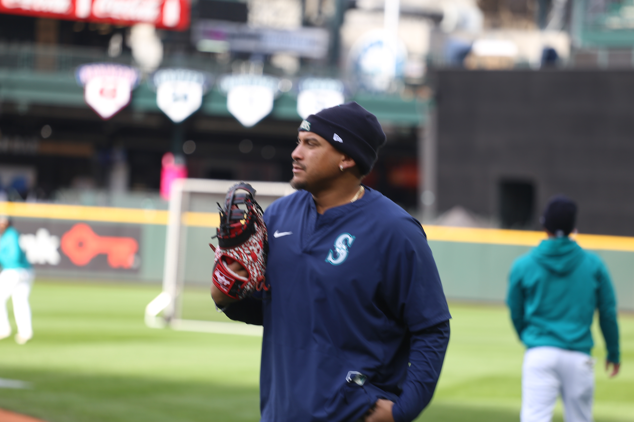 Mariners rolling but still cannot escape ongoing injury curse